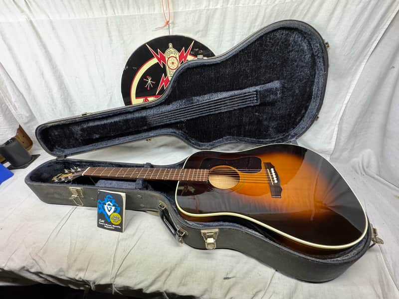 Guild USA G37-SB g-37 Dreadnought Acoustic Guitar with Case | Reverb