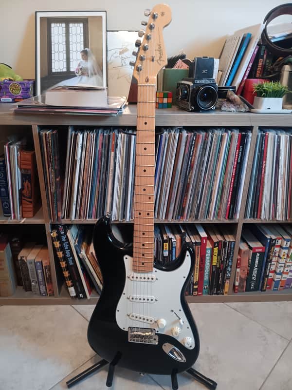 Fender Stratocaster 2008 - Black | Reverb