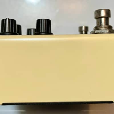 SONICAKE Levitate Digital Delay Reverb 2 in 1 Guitar Effects | Reverb