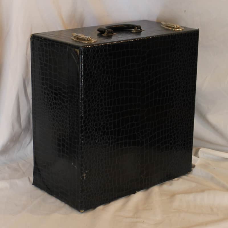 Mariana Blue Italian Hard Case 16" x 16.50" x 9" (40.50cm x | Reverb