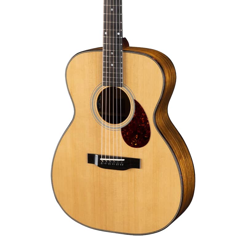 Eastman E3OM-DLX Natural w/bag | Reverb
