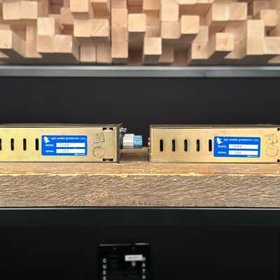 Vintage API 550B Stereo Pair. 1980s. Early close SN. 550A 550 | Reverb