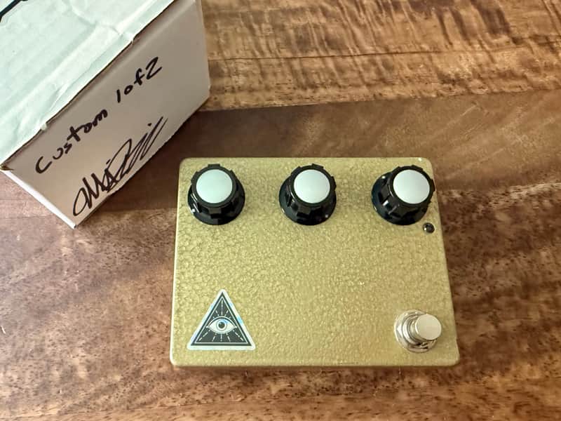 Seeker Electric Effects Descry 2022 - Gold Hammered | Reverb