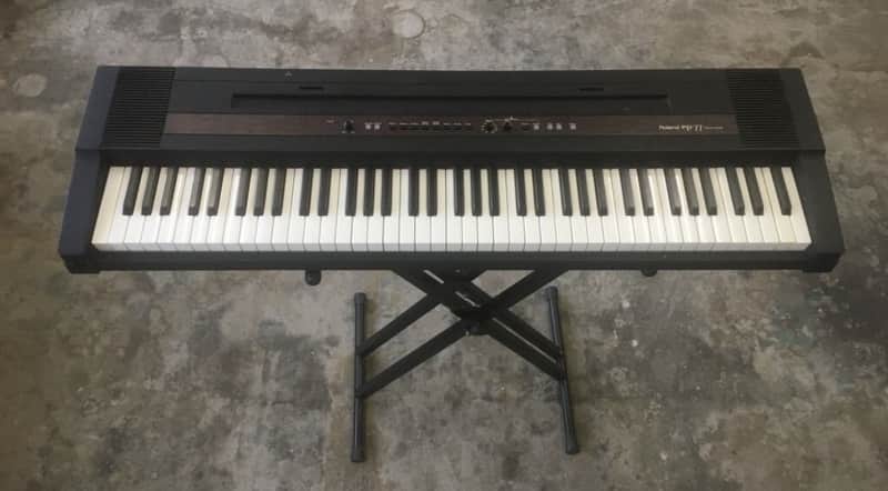 Roland Ep-77 - Black | Reverb