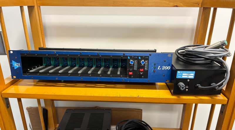 API 212L (pair) & L200 rack | Reverb