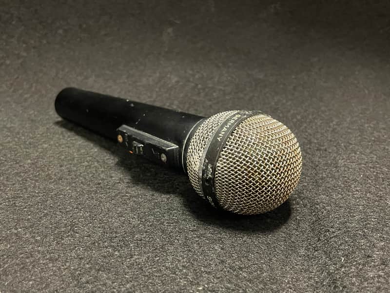 Beyerdynamic Soundstar mk II vintage dynamic microphone | Reverb