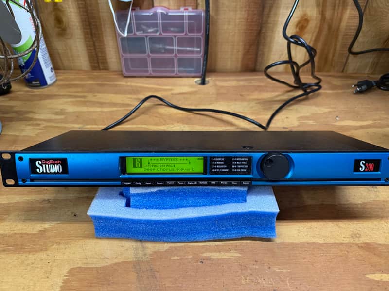 Digitech Studio S200 Multi- Effects | Reverb