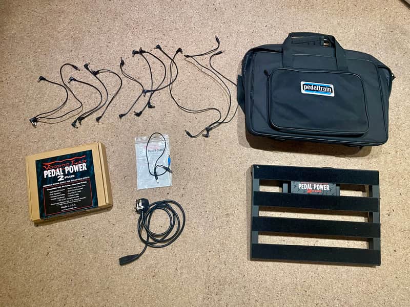 Pedaltrain Classic JR & Voodoo Labs Pedal Power 2 Plus | Reverb