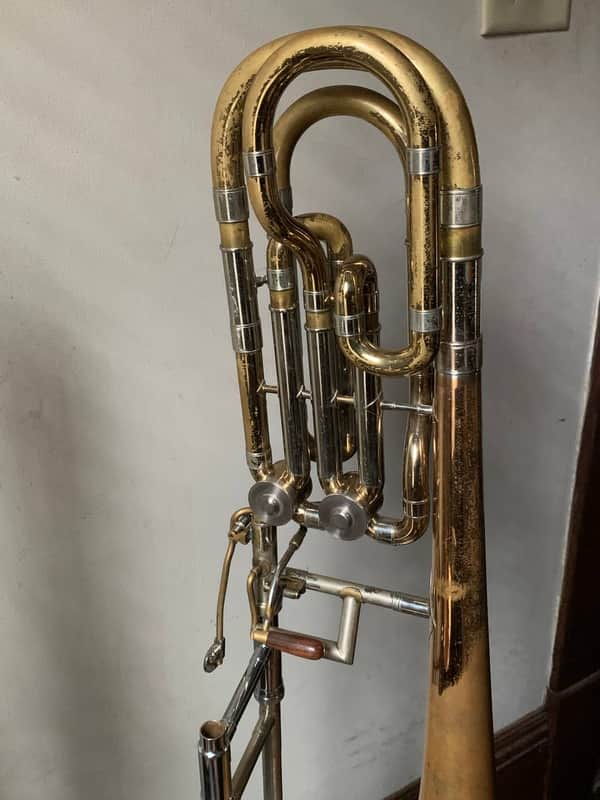 Holton TR-180 Bass Trombone 10” bell | Reverb