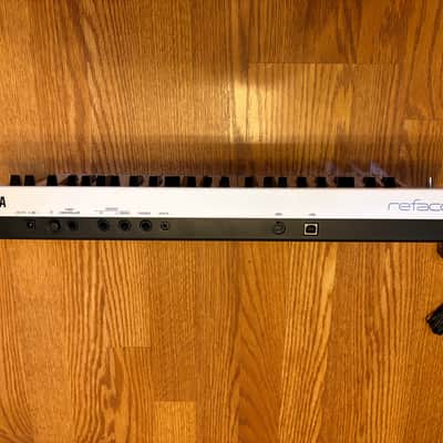 Yamaha Reface CS Mini Mobile Keyboard 2015 - Present - White | Reverb