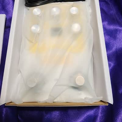Livtra "Aether" Stereo Reverb Pedal (2026) - Yellow & White | Reverb