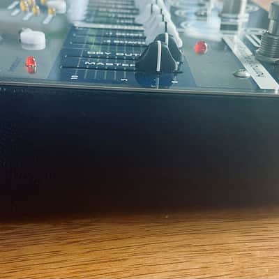 Electro-Harmonix HOG2 Harmonic Octave Generator | Reverb