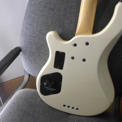 Washburn Vintage Force ABT Active / Passive Bass Guitar | Reverb