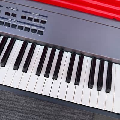 Roland RD-700 88-Key Weighted Stage Piano Keyboard - Main | Reverb