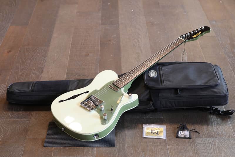 ~2019 Fret-King Country Squire Classic John | Reverb Australia