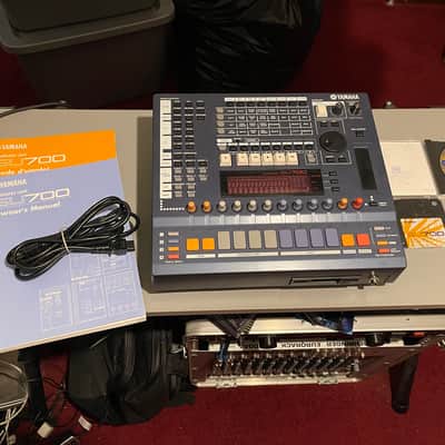 Yamaha SU-700 2003 Dark Blue | Reverb