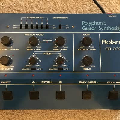 Roland GR300 Guitar Synthesizer | Reverb