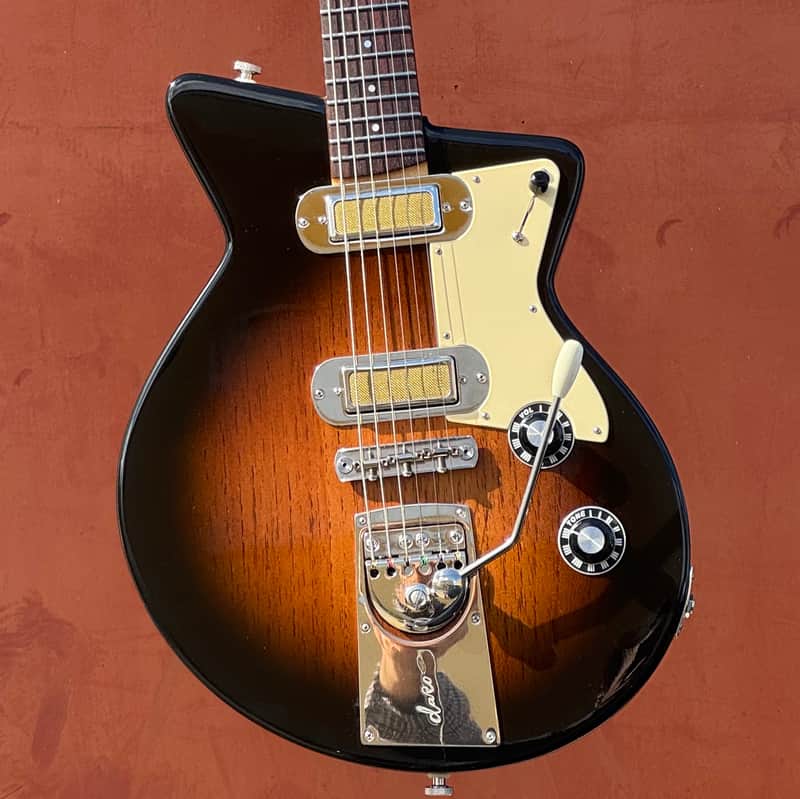 Daro Guitars MODEL P Goldfoils 2024 - Black burst nitro gloss | Reverb