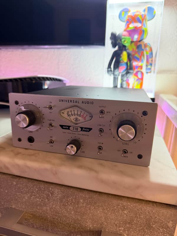 Universal Audio 710 Twin-Finity Microphone Preamp 2009 - | Reverb