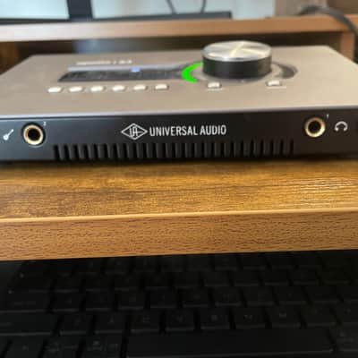 Universal Audio Apollo x4 QUAD Heritage Edition Thunderbolt 3 | Reverb