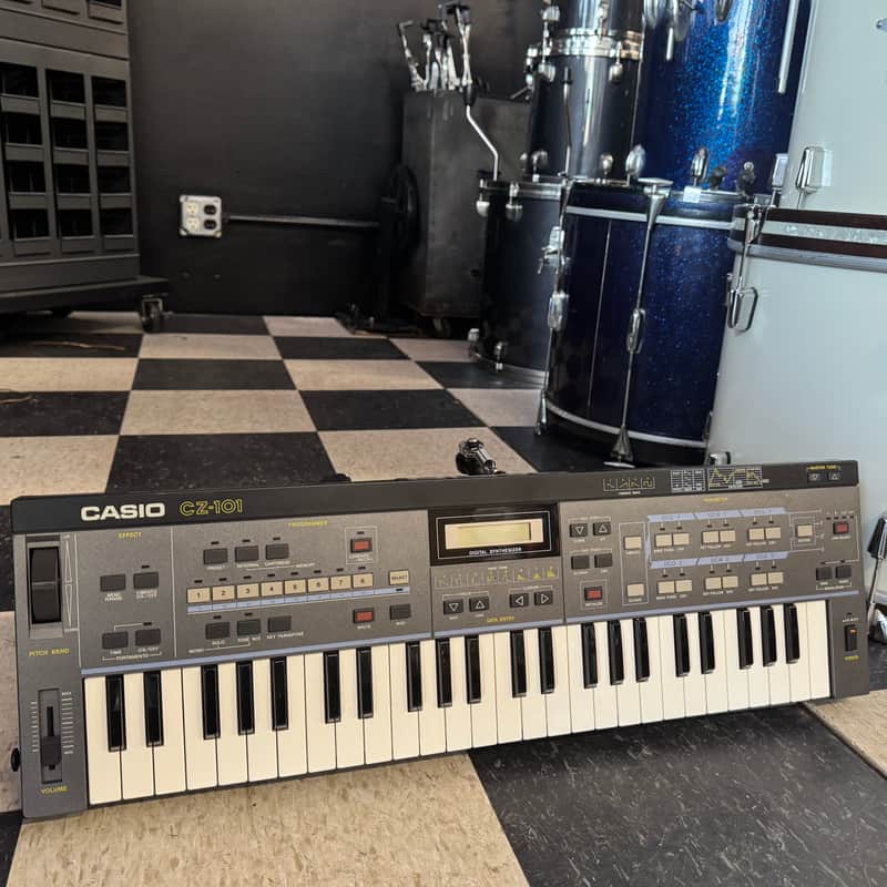 Casio CZ-101 Synthesizer 1980s | Reverb
