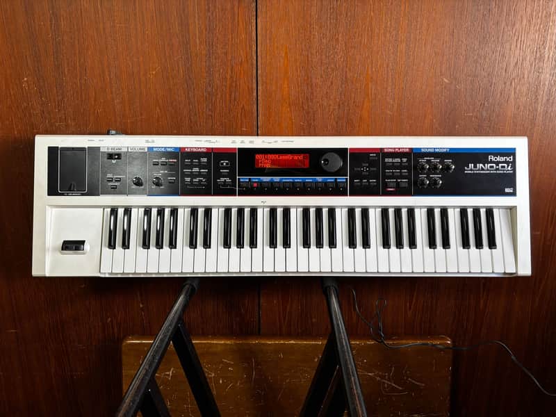 Roland Juno-Di Portable 61-key Mobile Synthesizer | Reverb Canada