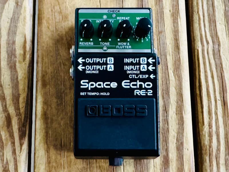 Boss RE-2 Space Echo 2022 - Present - Black / Green | Reverb