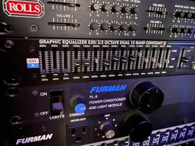 Samson E30i 2/3 Octave Graphic Equalizer | Reverb