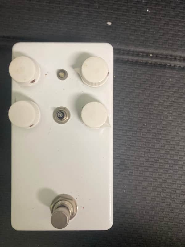 K Pedals The White Pedal Distortion Fuzz Pedal Clone #70 | Reverb