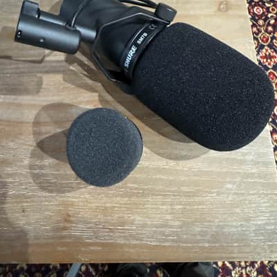 Shure SM7B Cardioid Dynamic Microphone 2001 - Present - Black | Reverb