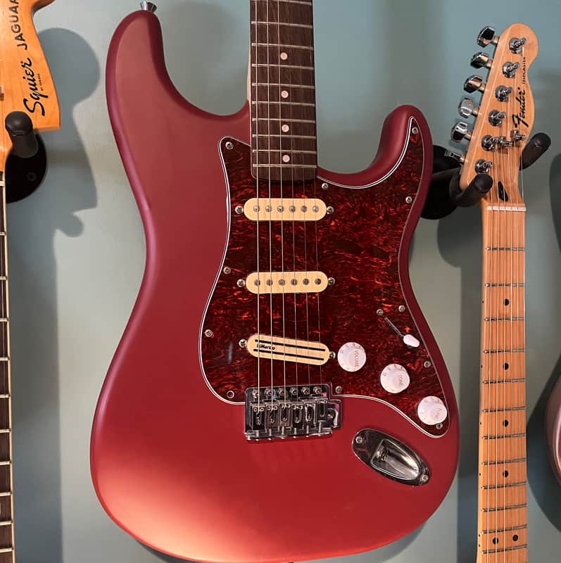 Squier Debut Stratocaster w/ DiMarzio Dual Rail Pickup | Reverb