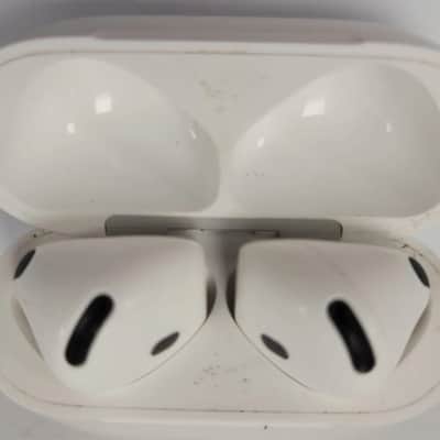 Apple AirPods 4 (A3058) Headphones | Reverb