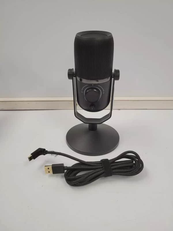 Thronmax M4 Microphone | Reverb