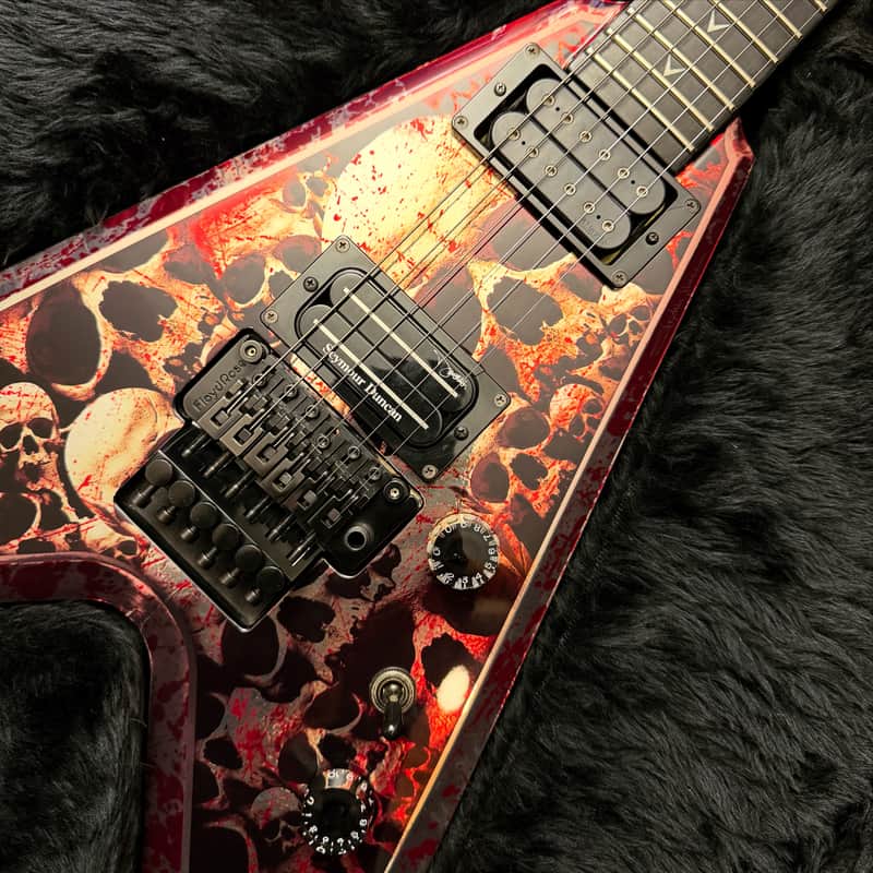Dean USA Razorback V Custom Shop 2006 Skulls - Hand-Painted | Reverb