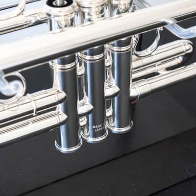 Yamaha YTR-8335IIGS Xeno Bb Trumpet with Gold Brass Bell (SN | Reverb