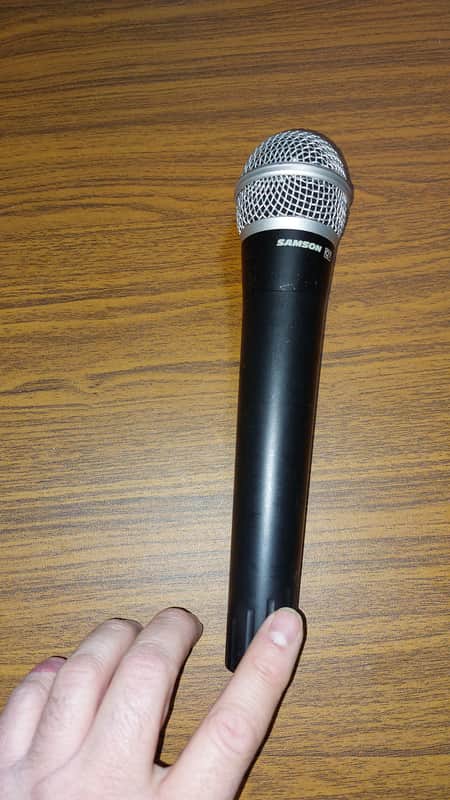 Samson Q7 Professional Wireless Supercardioid Dynamic Mic | Reverb