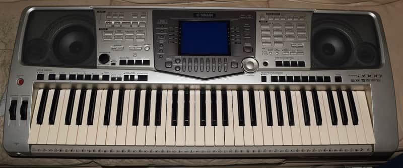 Yamaha PSR-2000 Keyboard Workstation | Reverb Canada