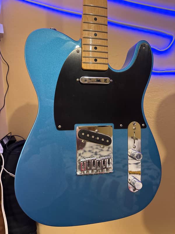 Fender Standard 2017 - Lake Placid Blue | Reverb