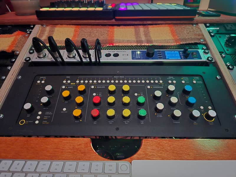 Softube Console 1 MKII Hardware/Software Mixer 2010s - | Reverb