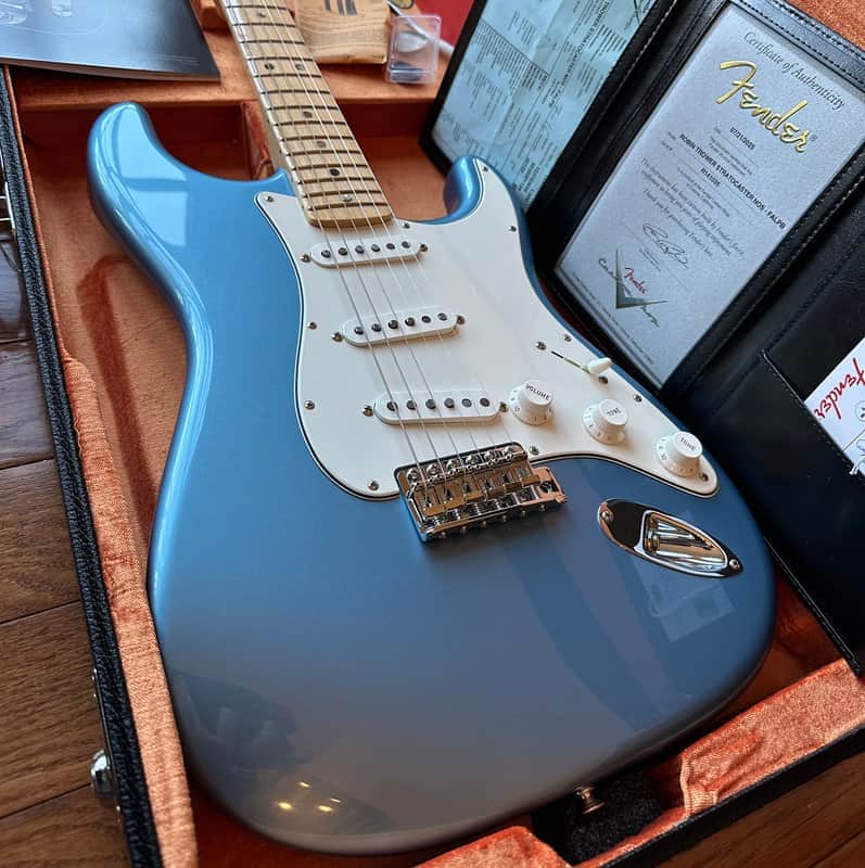 2025 Fender Custom Shop Robin Trower Stratocaster NOS | Reverb Canada