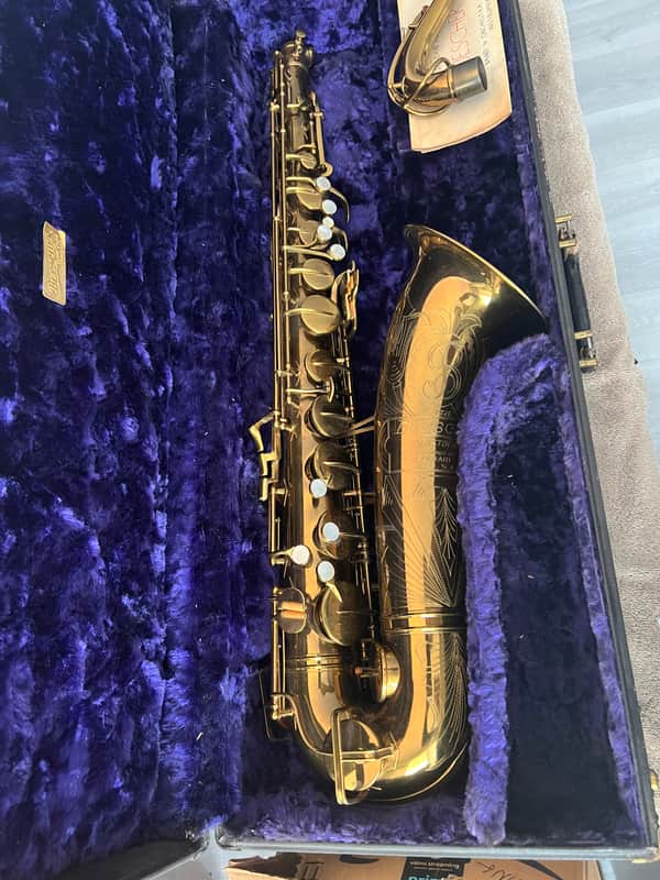 Buescher Aristocrat “Big B” Tenor Saxophone 1949 - Gold | Reverb