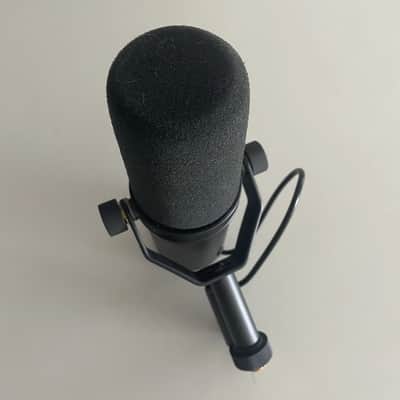 Shure SM7dB Dynamic Microphone, Integrated Preamplifier | Reverb