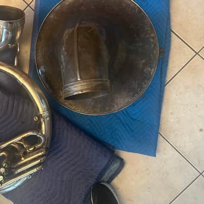 King 2350 BBb Sousaphone with detachable cluster, includes | Reverb