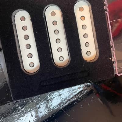 Fender Custom Shop Fat '60s Stratocaster Pickups | Reverb Canada