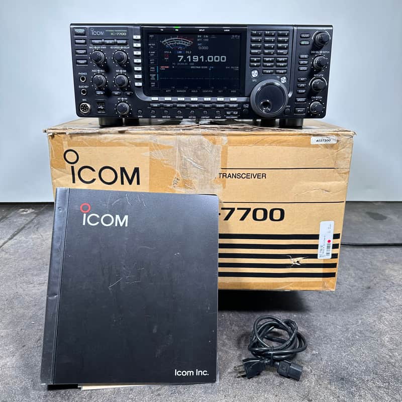 ICOM IC-7700 HF/50MHz All Mode 200W Transceiver w/ Box & | Reverb