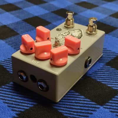 AC Noises AMA v.2 Reverb w/ Oscillator + Bit Crusher | Reverb