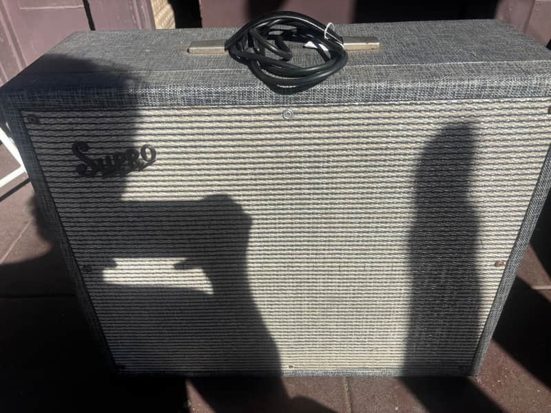 Supro S6420 Thunderbolt 35-Watt 1x15" Guitar Combo 2014 - | Reverb