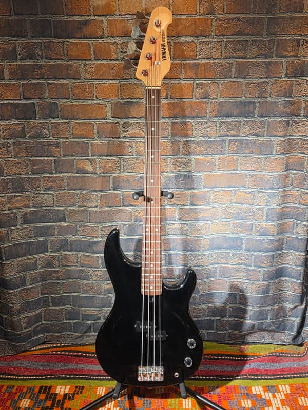 Yamaha BB200 Bass Black | Reverb
