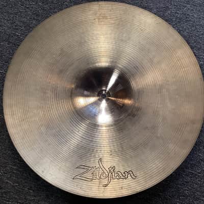 Zildjian 18" Avedis Medium Ride Cymbal | Reverb