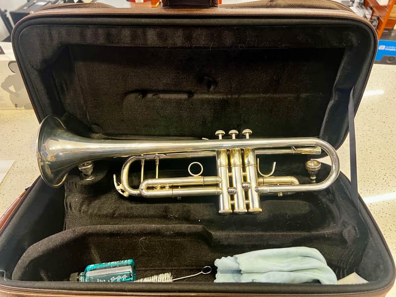USED Giardinelli GTR10 Intermediate Trumpet w/ Case | Reverb